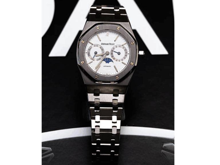 What Is an AP Watch and Why Is It So Expensive? - TimeLuxury Guide